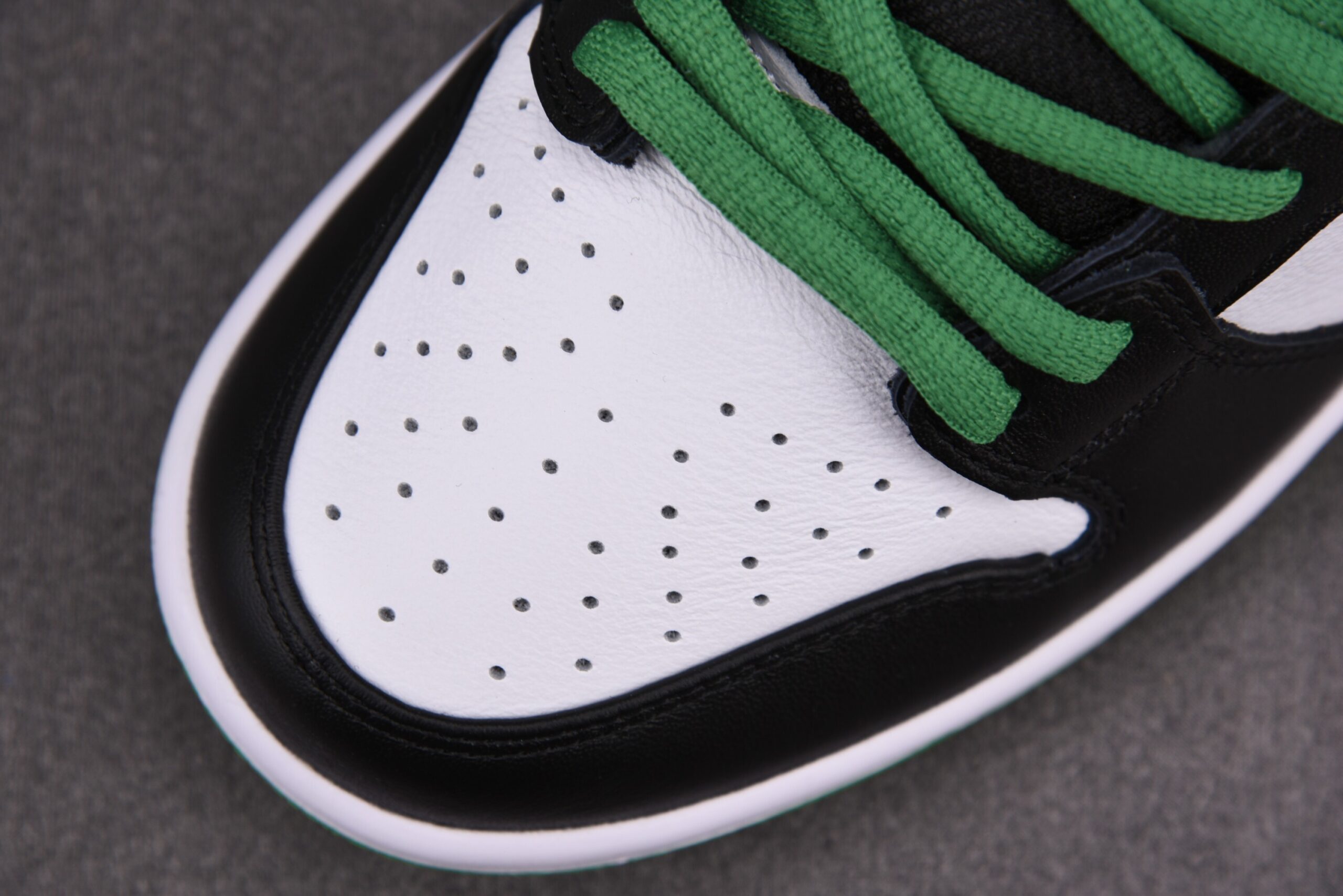 (BEST) Nike Dunk Low Pro SB 'CLASSIC GREEN' - Cop Sneaker