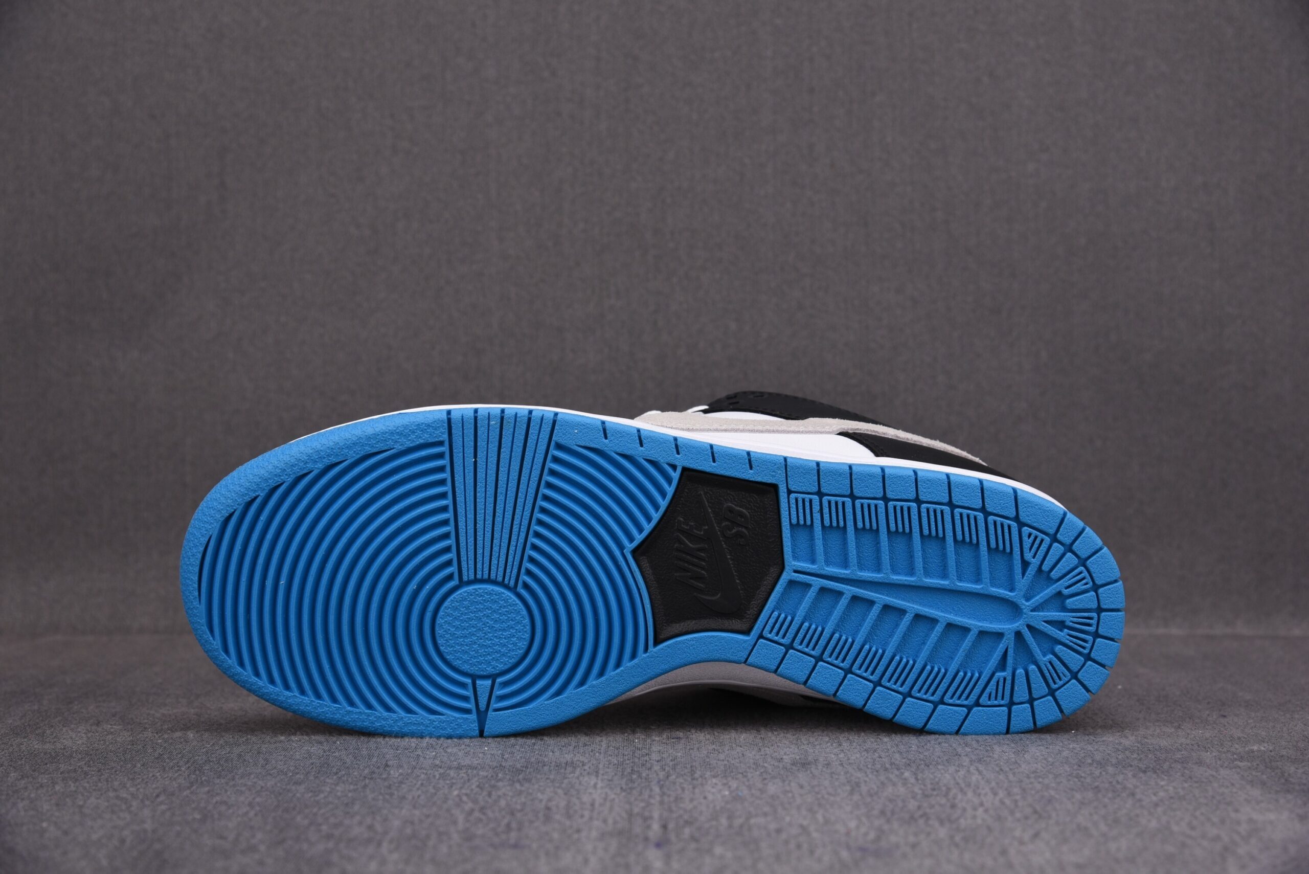 (BEST) Nike Dunk Low Pro SB 'LASER BLUE' - Cop Sneaker